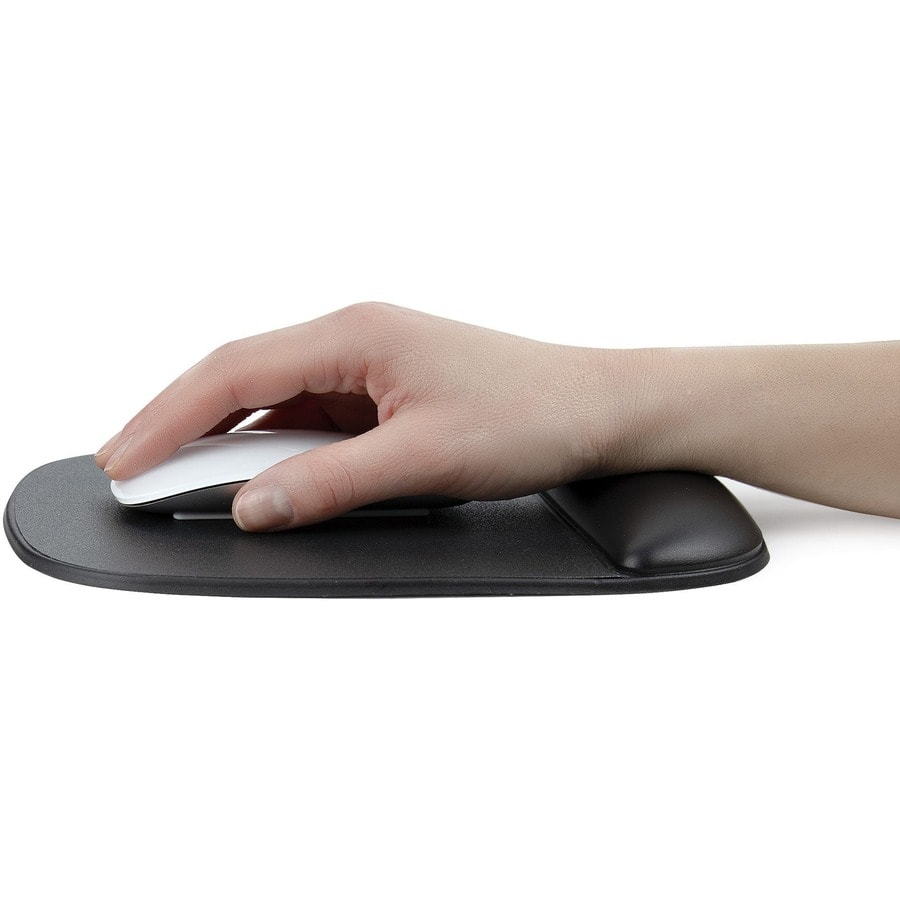 StarTech.com Mouse Pad with Hand rest, 6.7x7.1x 0.8in (17x18x2cm ...